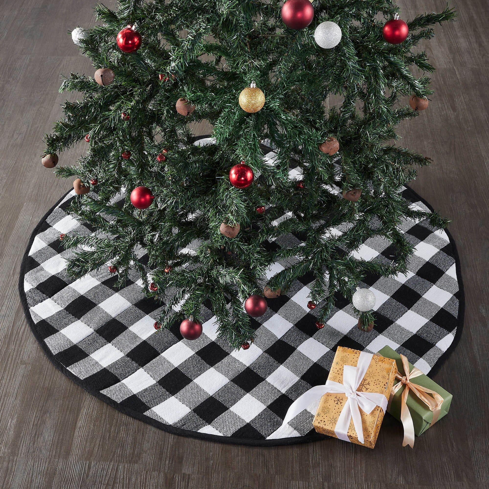 Buffalo Check Tree Skirt