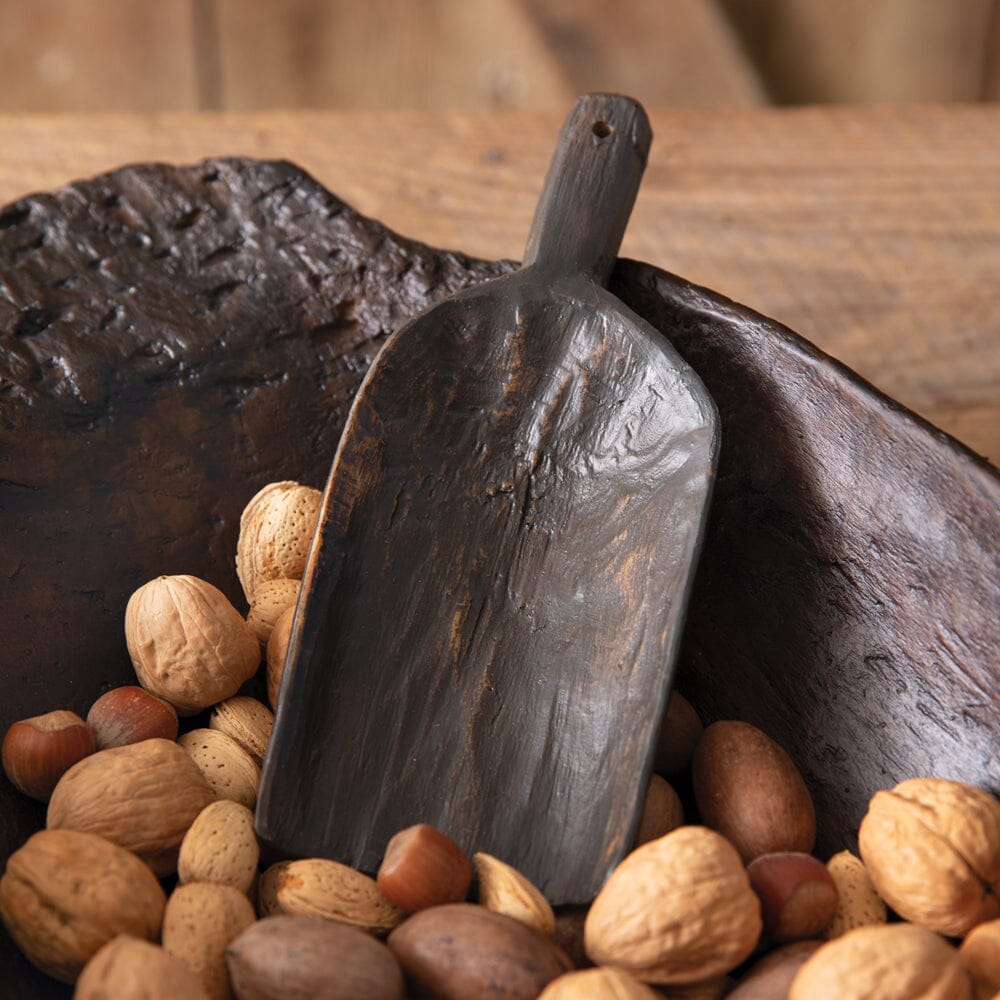 CTW Medium Treenware Scoop | Primitive Star Quilt Shop