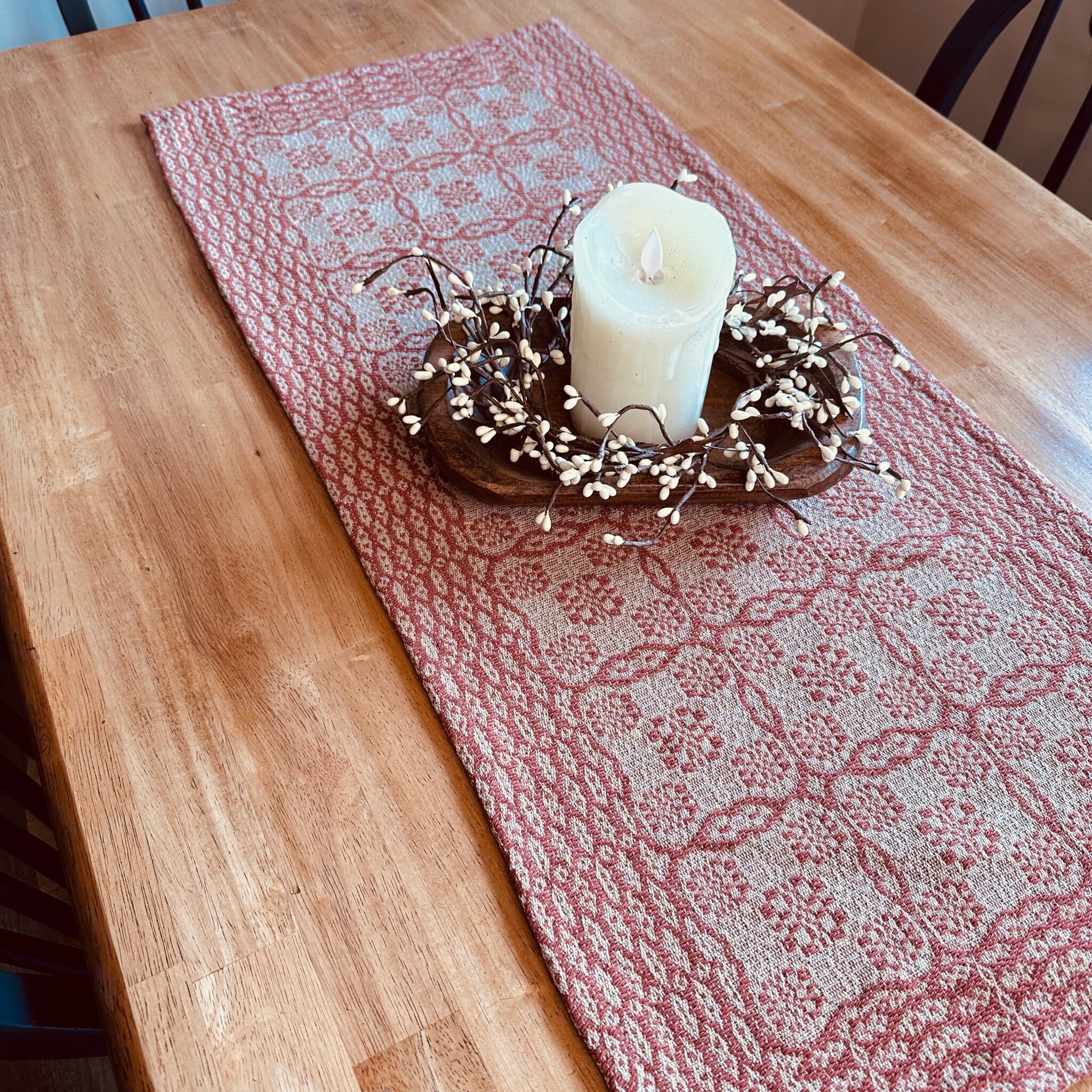 Pine Creek Saratoga Rust and Linen Woven Table Runner 32"