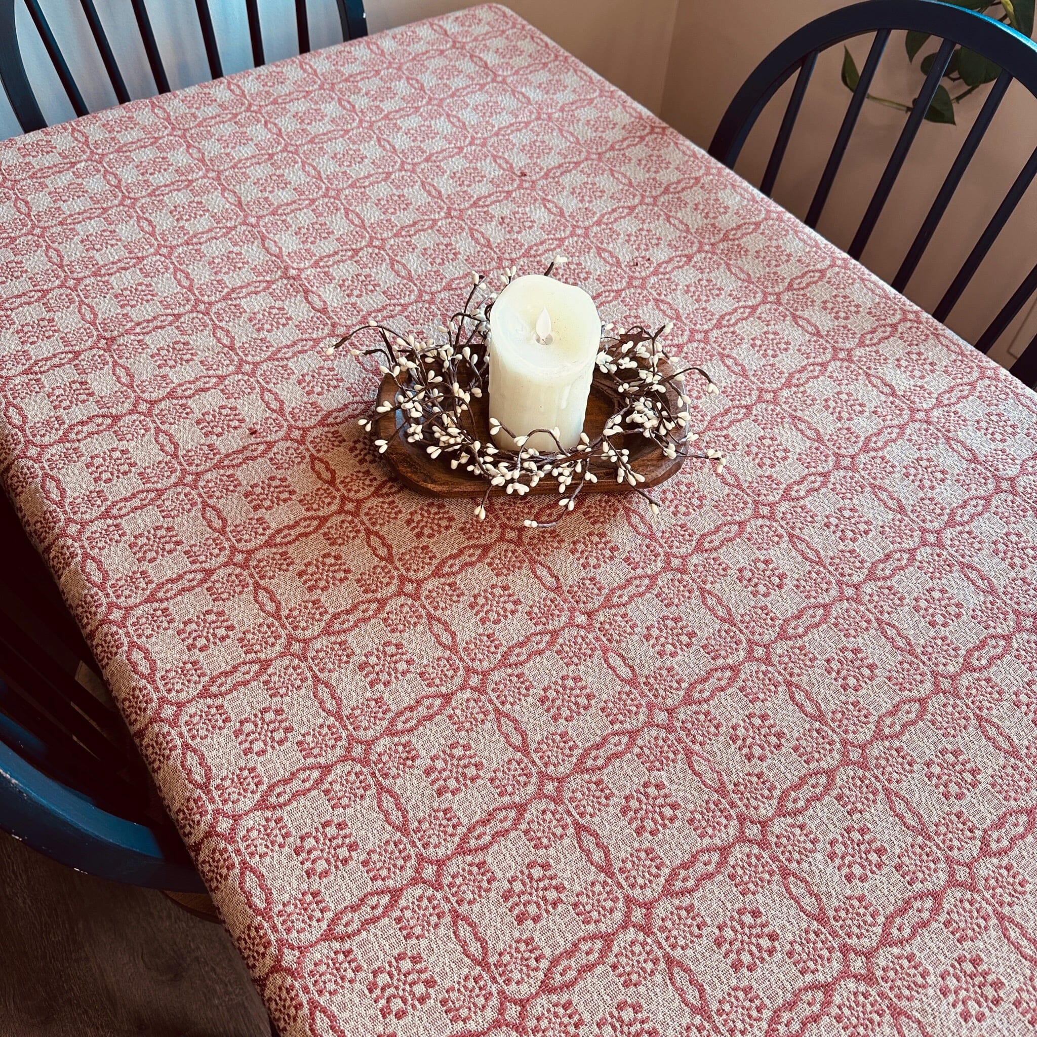 Pine Creek Saratoga Rust and Linen Woven Table Cloth 52"