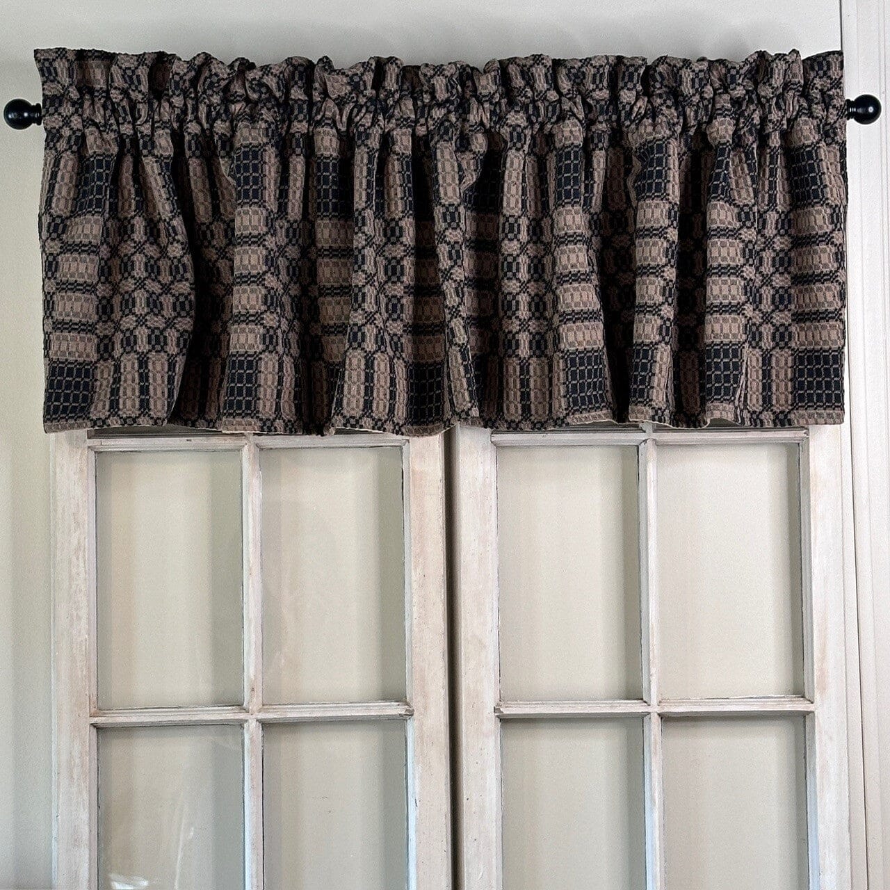 Pine Creek Westbury Black and Tan Woven Lined Valance 72"