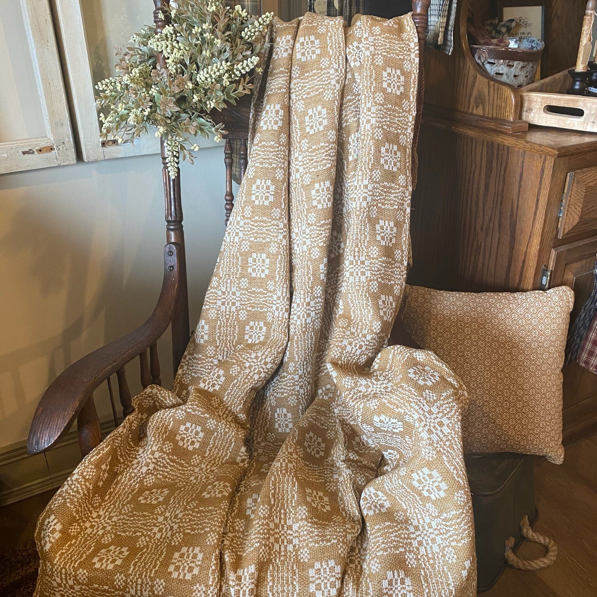 Pine Creek Gettysburg Mustard and Creme Woven Throw