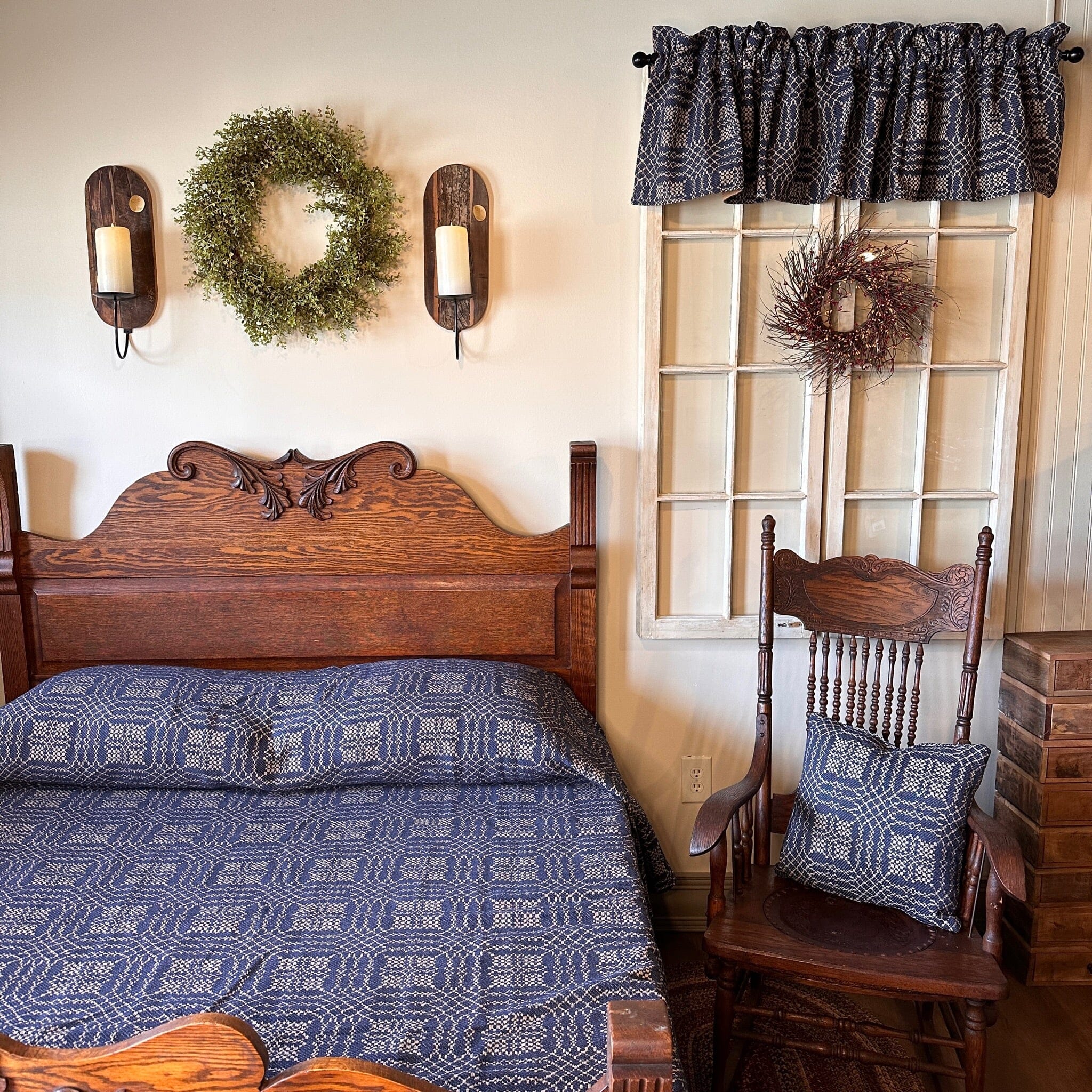 Pine Creek Nantucket Navy and Tan Woven Coverlet